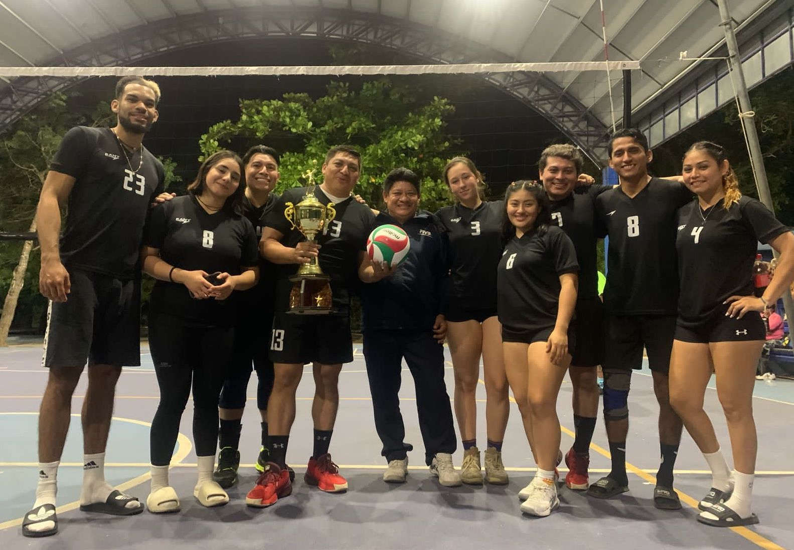 Concluye con éxito Torneo Municipal de Voleibol Mixto en Solidaridad ...