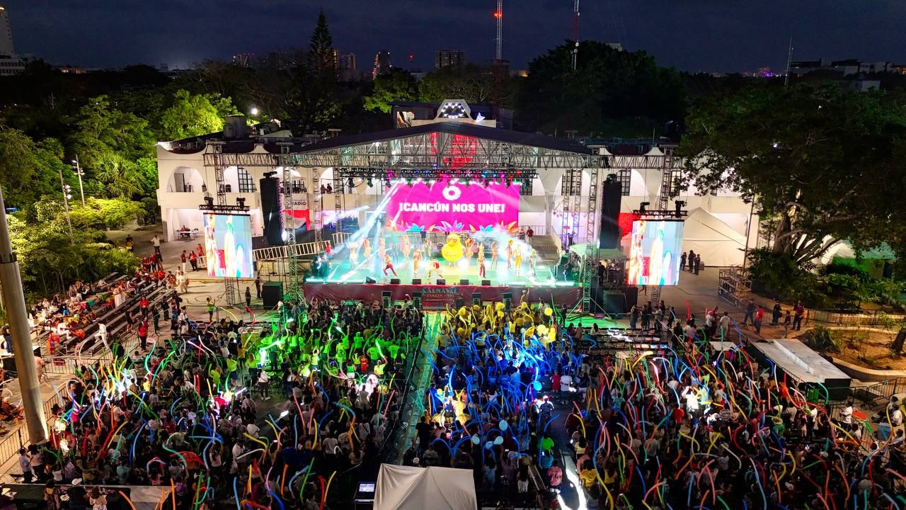 'Carnaval Cancún 2024' cautiva a cancunenses y turistas en su cuarto ...