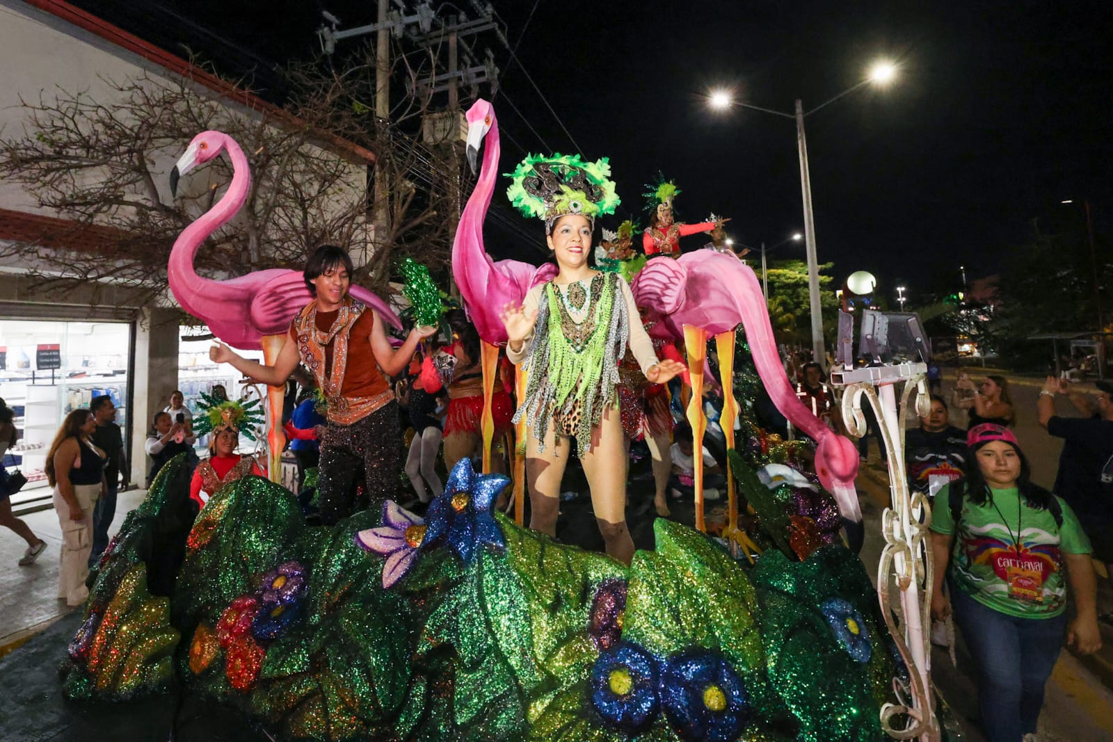 Playa del Carmen vibra con espectacular desfile del Carnaval 2026 ...